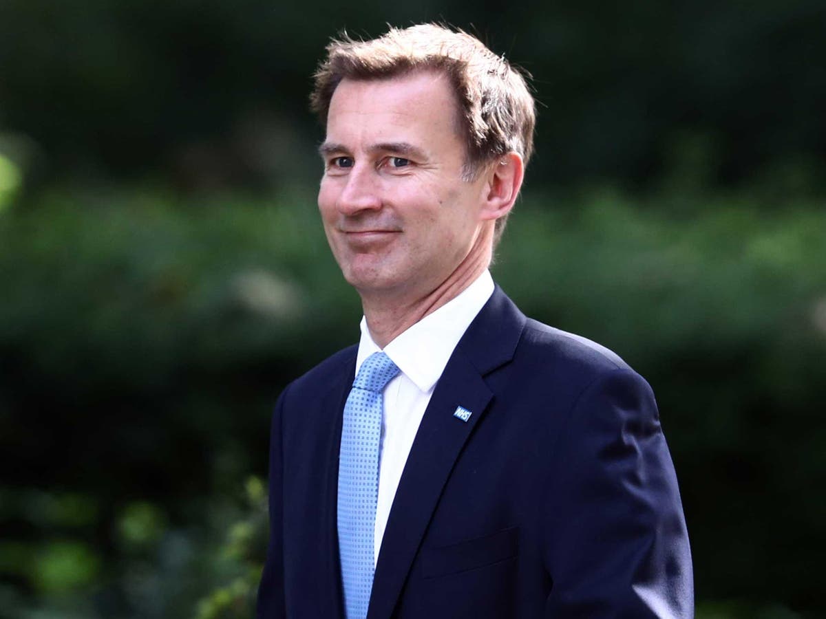 Jeremy Hunt remains as Health Secretary – after initial reports he had ...