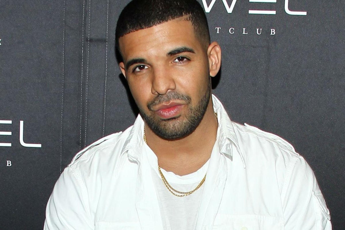 Drake posts Instagram photo thanking his mother for helping him tackle ...
