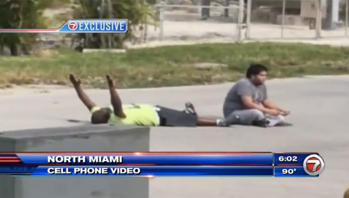 Video shows moments before police shoot unarmed black man lying down ...