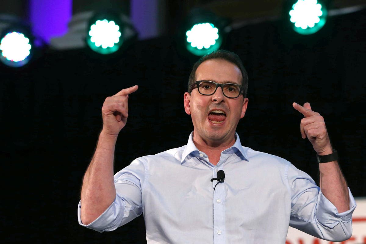 Labour leadership race: Owen Smith promises pay rise for five million ...
