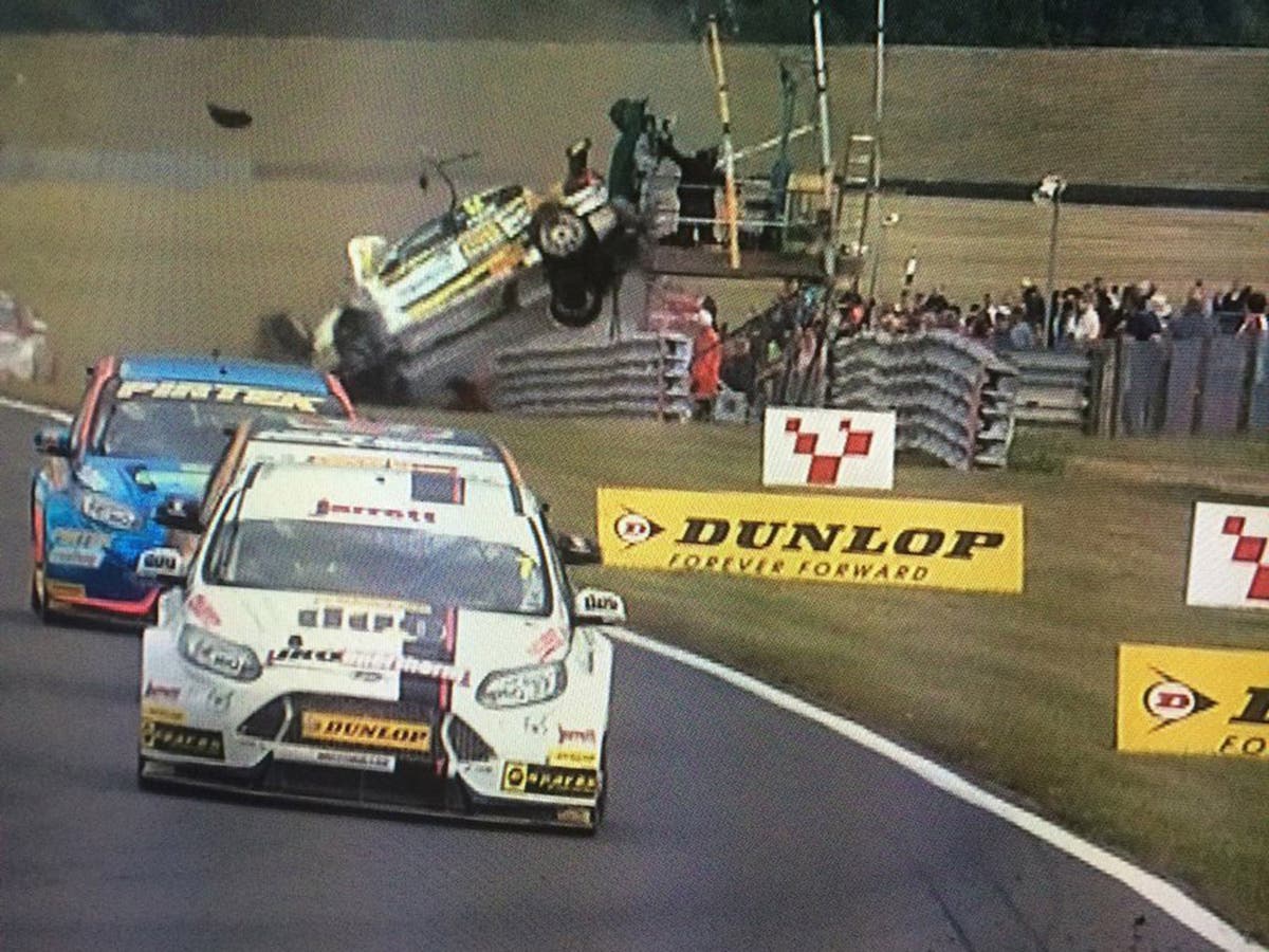 BTCC crash video: Cameraman escapes unhurt after Hunter Abbott's ...