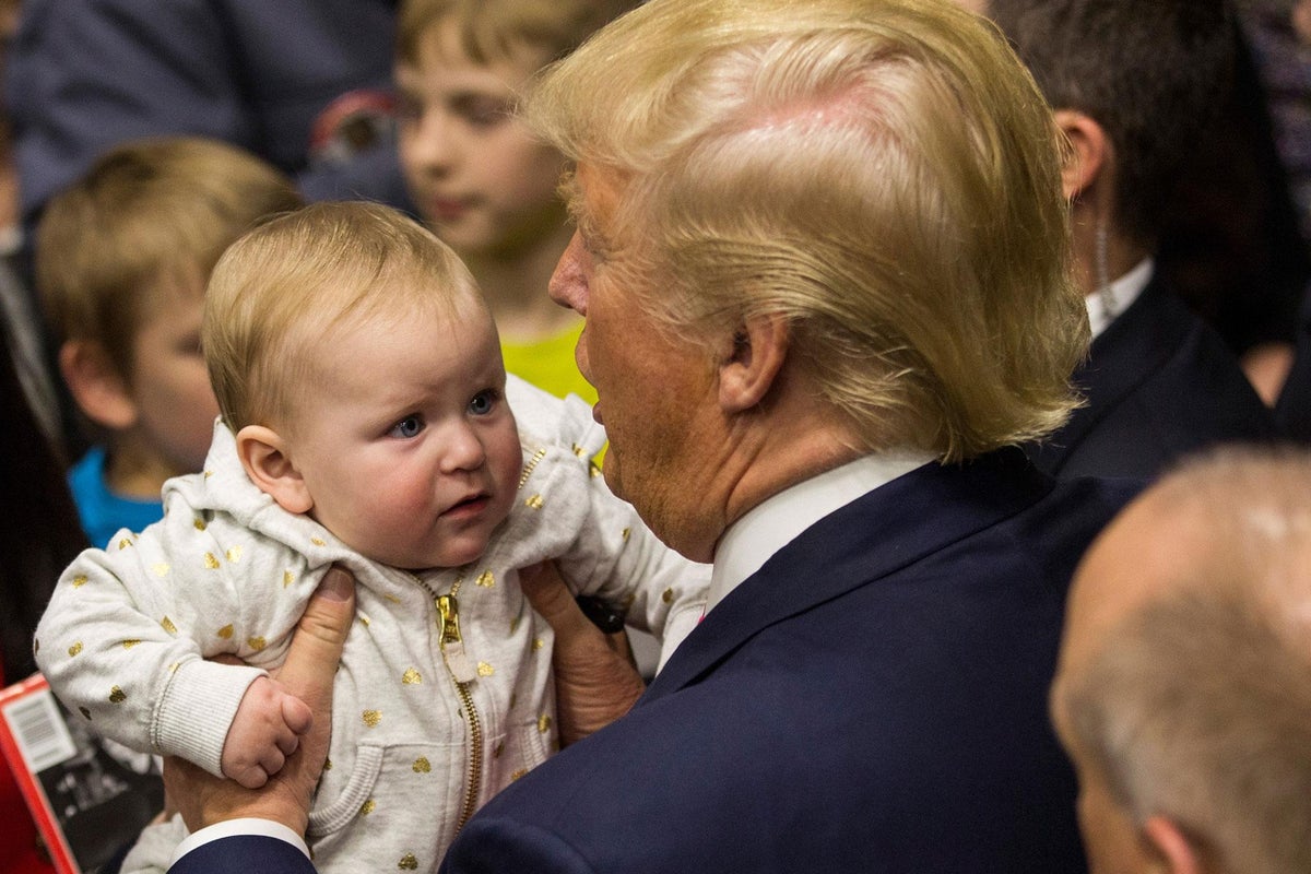 Donald Trump kicks baby out of his rally in Virginia for crying | The ...