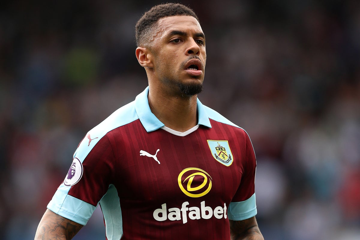 Andre Gray: Burnley striker apologises for homophobic tweets and asks ...