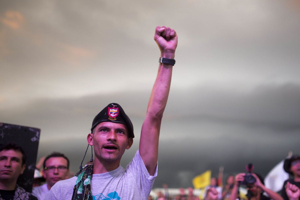 FARC rebels ratify peace accord to end 52-year war | The Independent ...