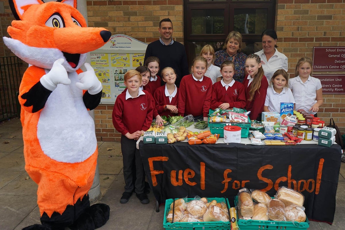 Hungry children fed by The Real Junk Food Project in UK food waste ...