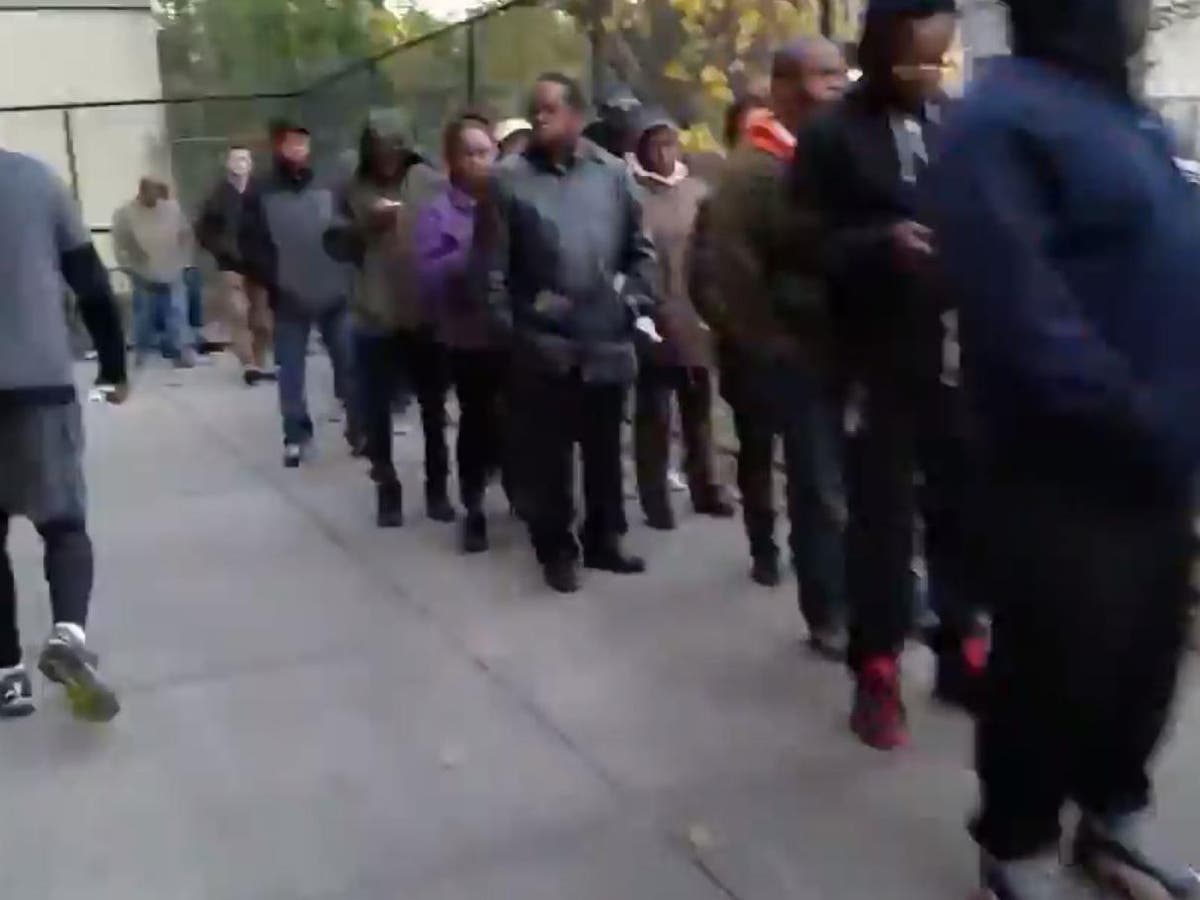 US election 2016: Timelapse footage shows ridiculously long line of ...