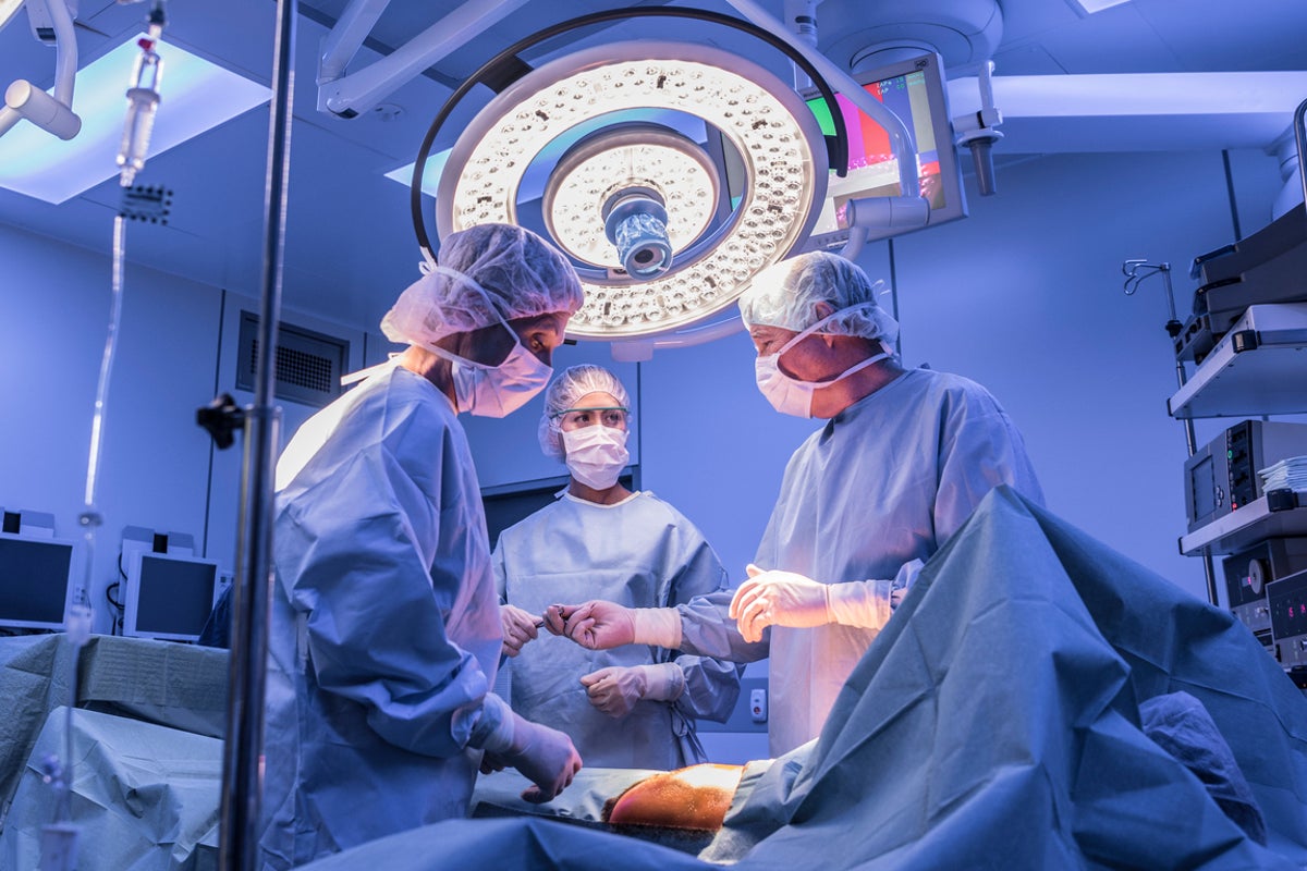 How to focus better at work: top surgeons reveal their secrets | The ...