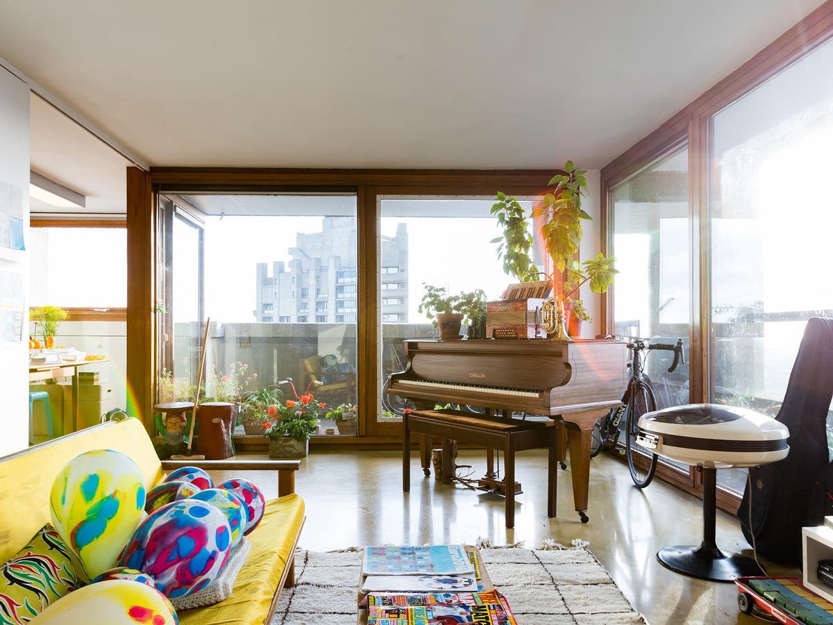 What it's like to live inside the Barbican, one of London's most iconic ...