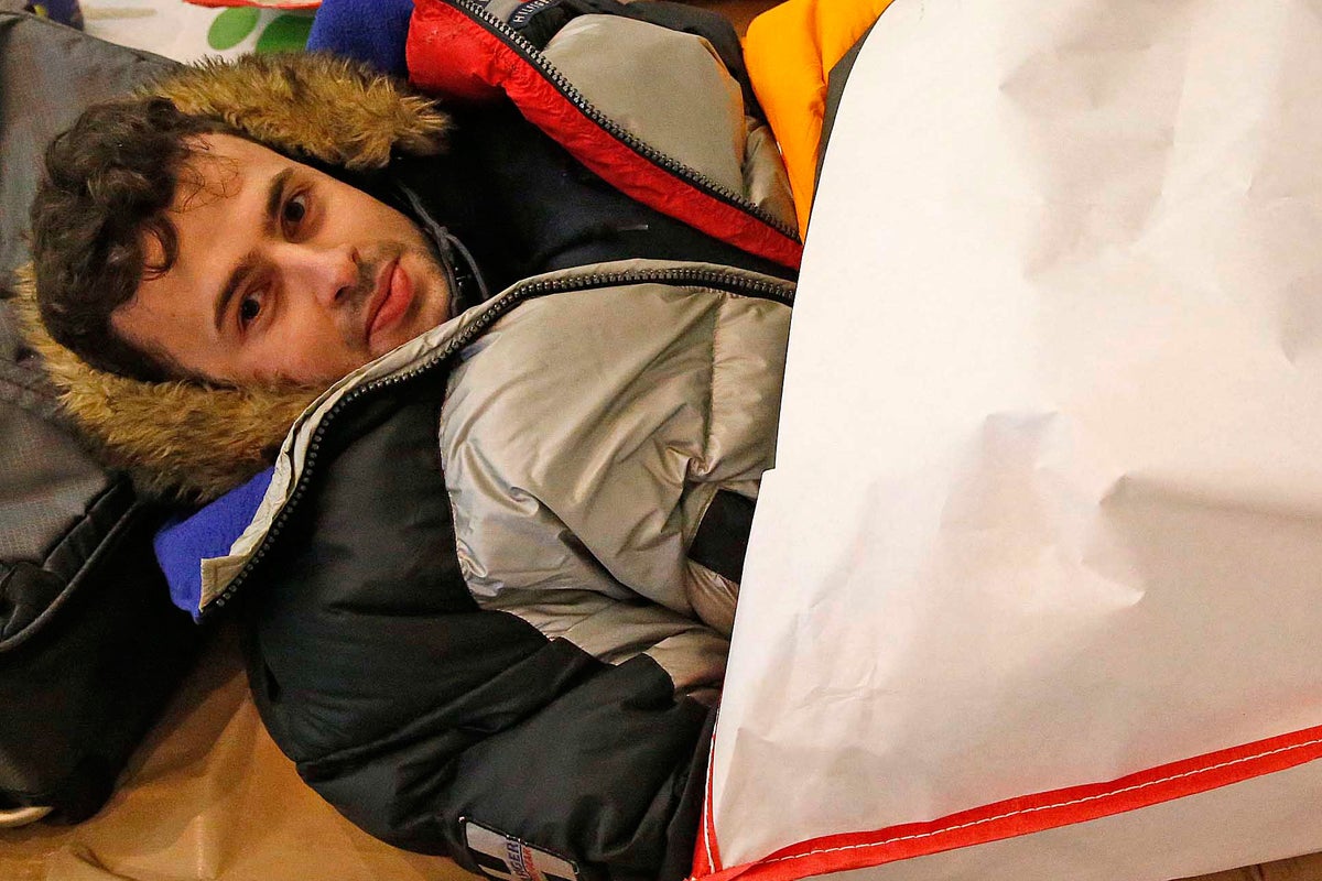 A thousand Londoners slept out in the cause of ending youth ...