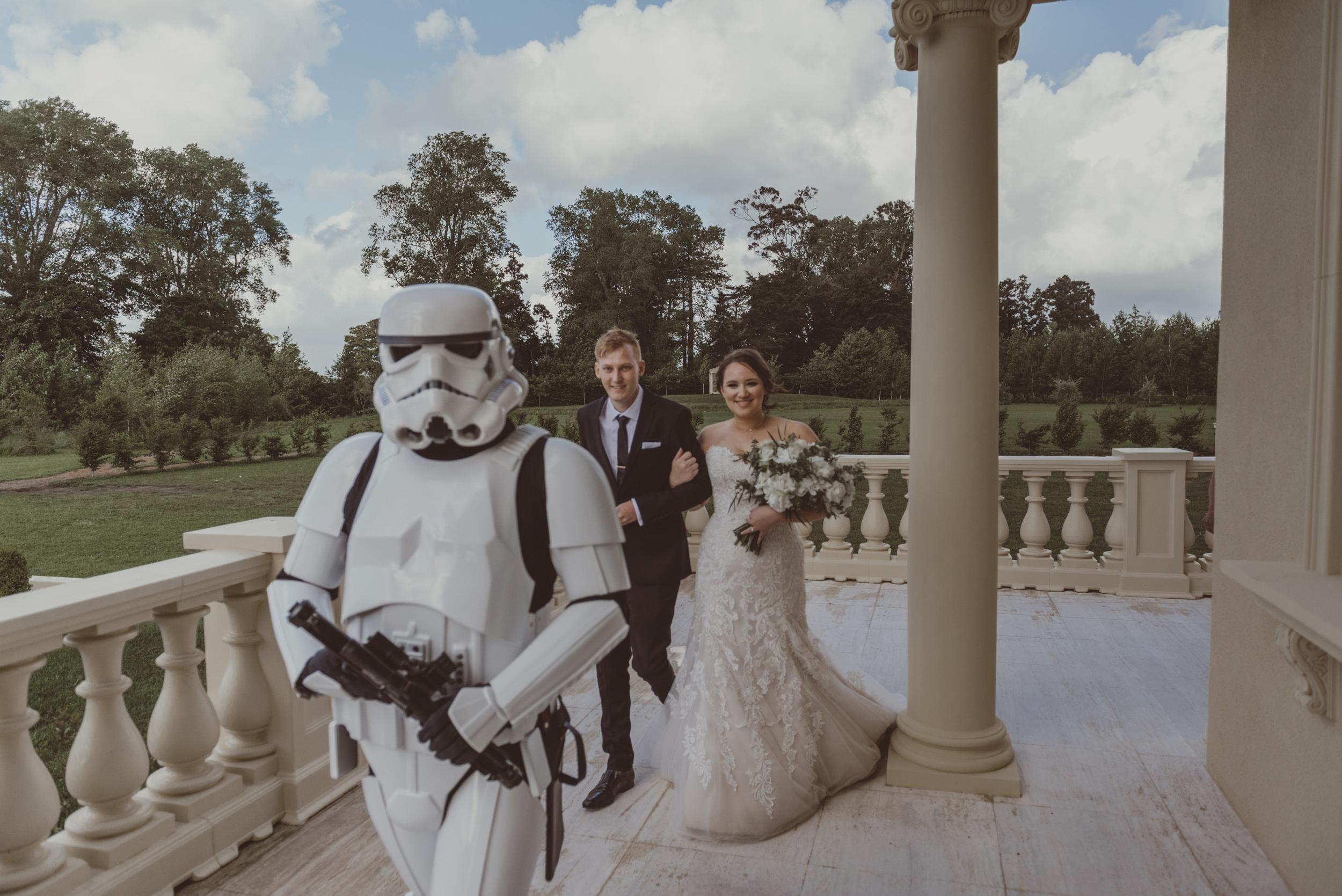 This couple's Star Wars-themed wedding is better than bullseye-ing a ...