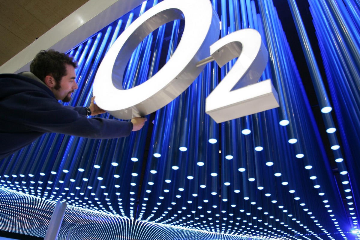 Artificial intelligence is set to handle O2 customer services from 2017 ...