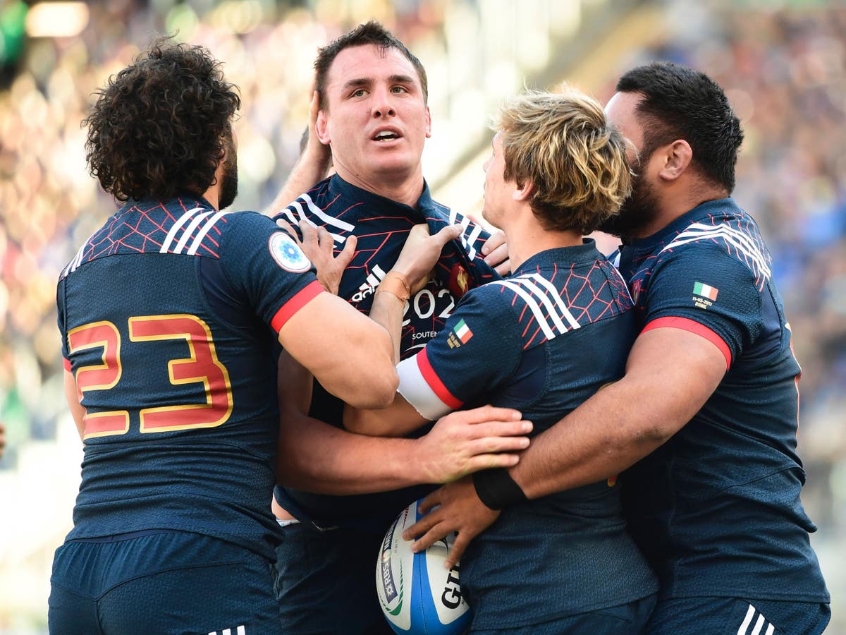 Italy drop no-ruck tactics but are soundly beaten by France to end up ...