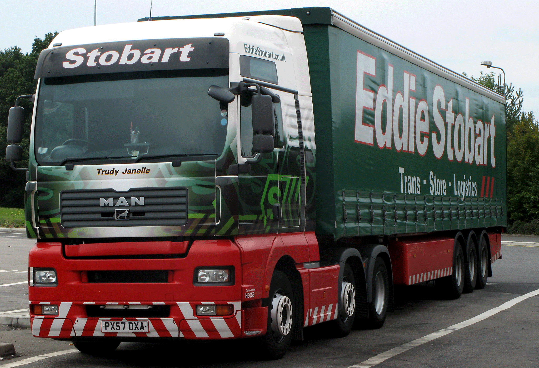 Eddie Stobart shareholders approve £55m rescue deal, protecting 6,500 ...