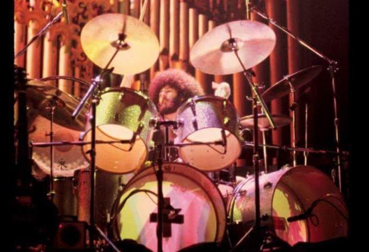 Sib Hashian dead: Boston drummer and The Rock’s ‘second dad’ dies mid ...