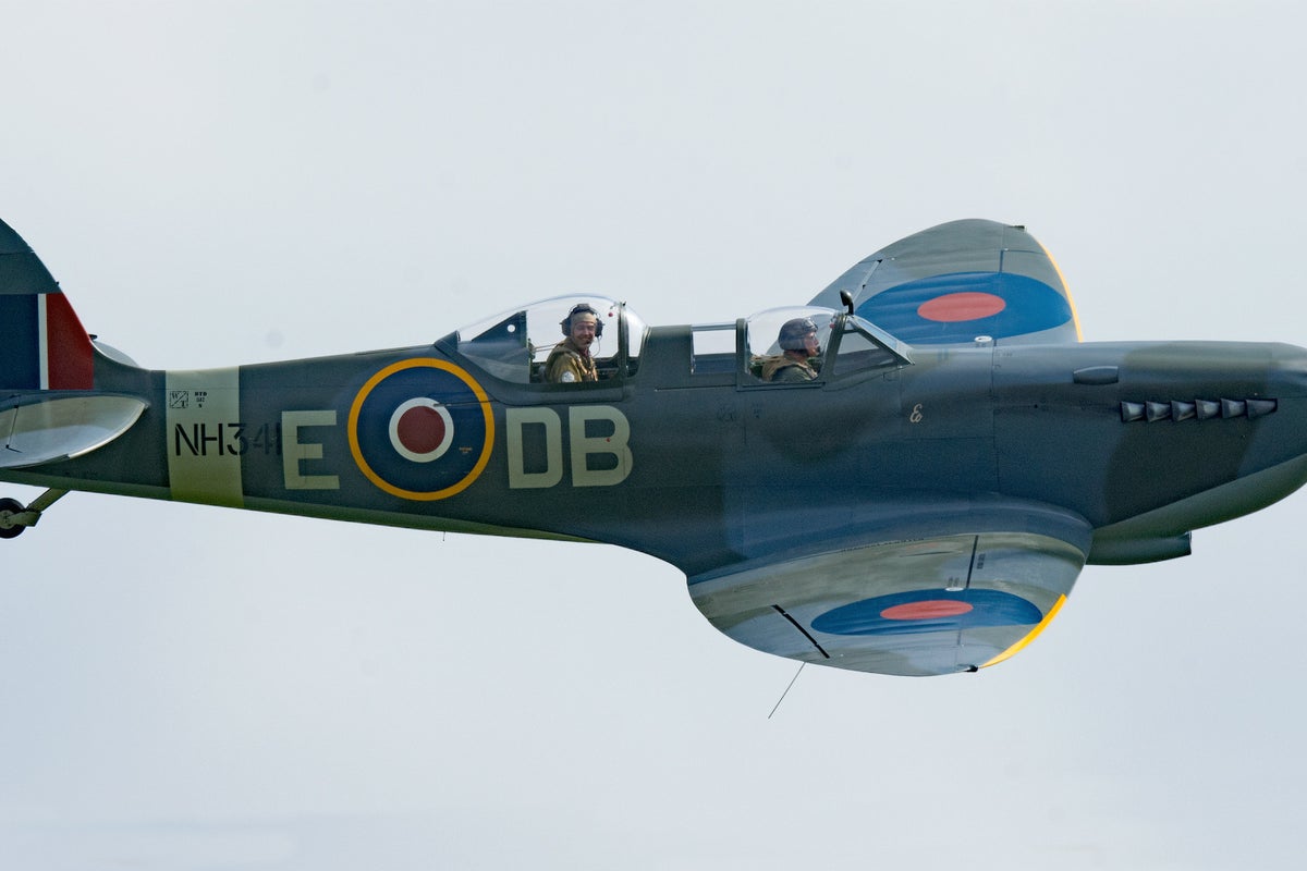 RAF pilot dies after Spitfire crashes in field during Battle of Britain ...