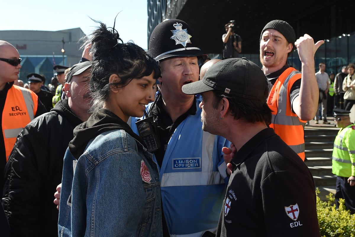 Woman whose smile in face of EDL protester put her in national ...