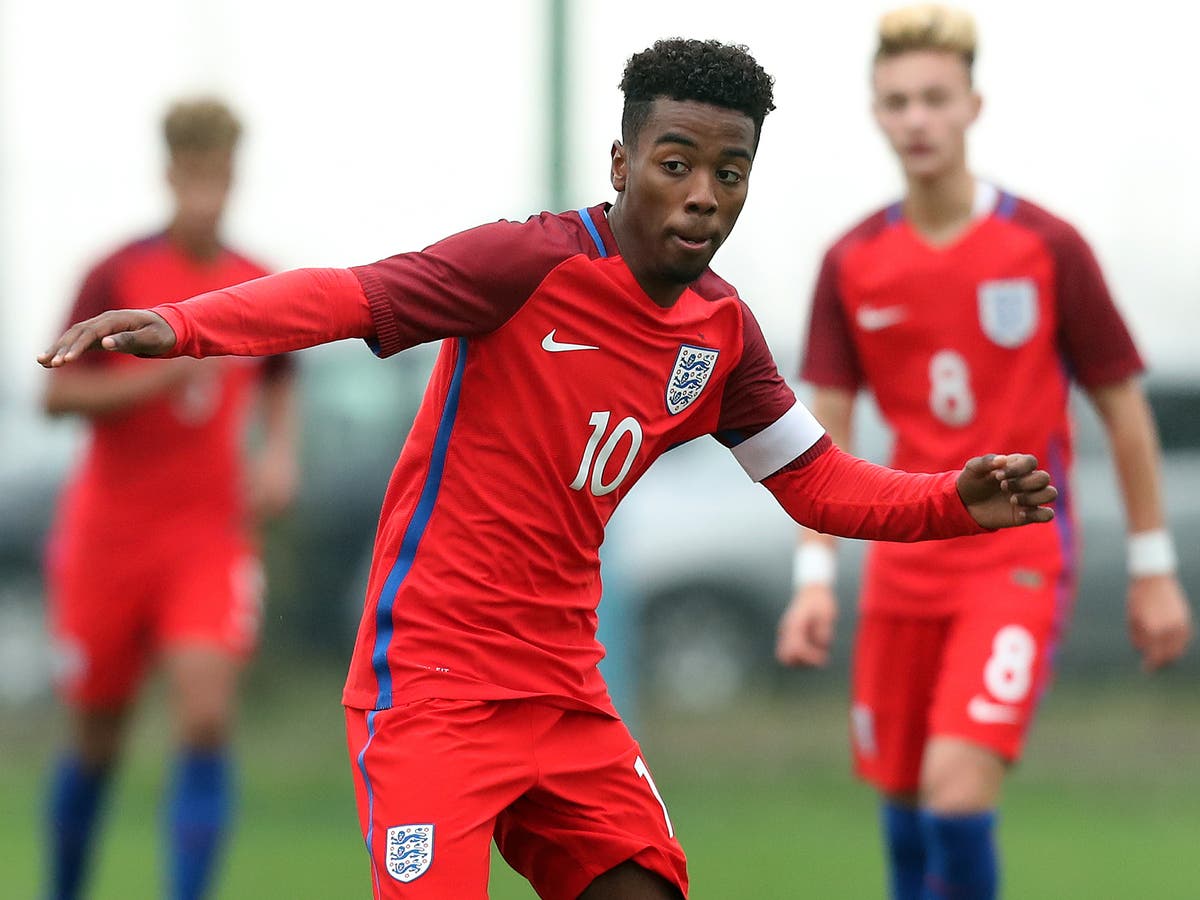 Who is Angel Gomes? Manchester United's new Young Player of the Year ...