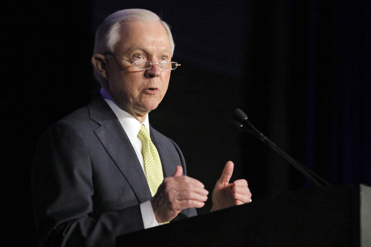 Jeff Sessions testimony: Trump's Attorney General to testify in public ...