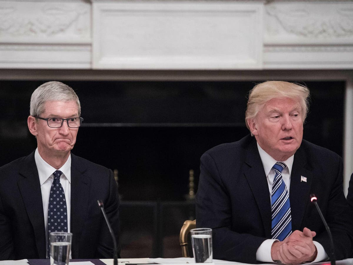 World's biggest tech CEOs pictured with Donald Trump looking awkward ...
