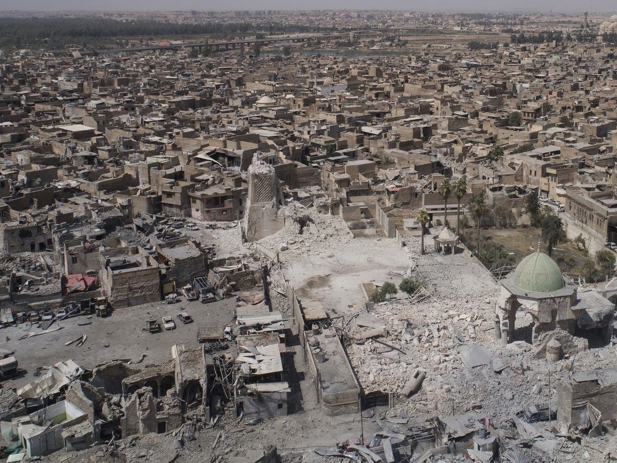 Iraq declares Isis's caliphate 'has fallen' after huge symbolic victory ...