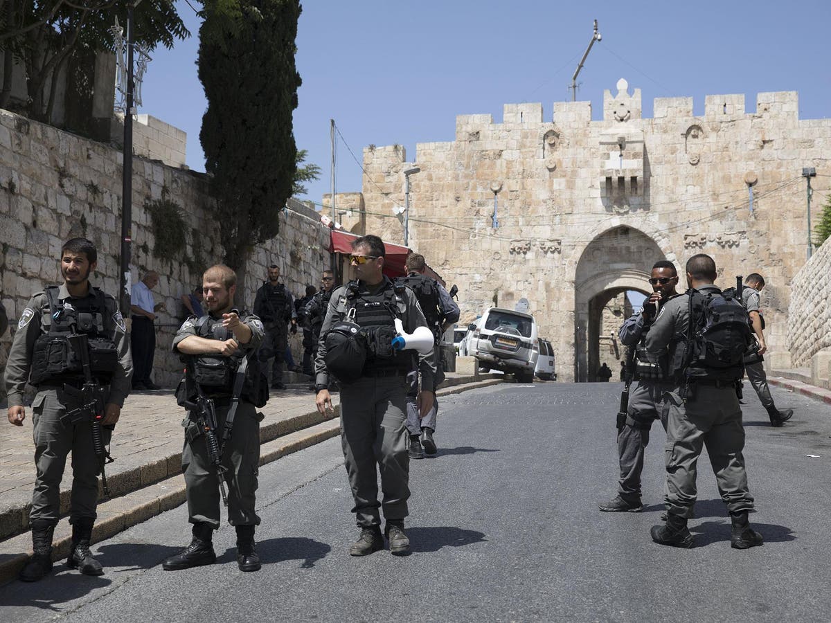 Jerusalem shooting: Two Israeli police officers killed in Palestinian ...