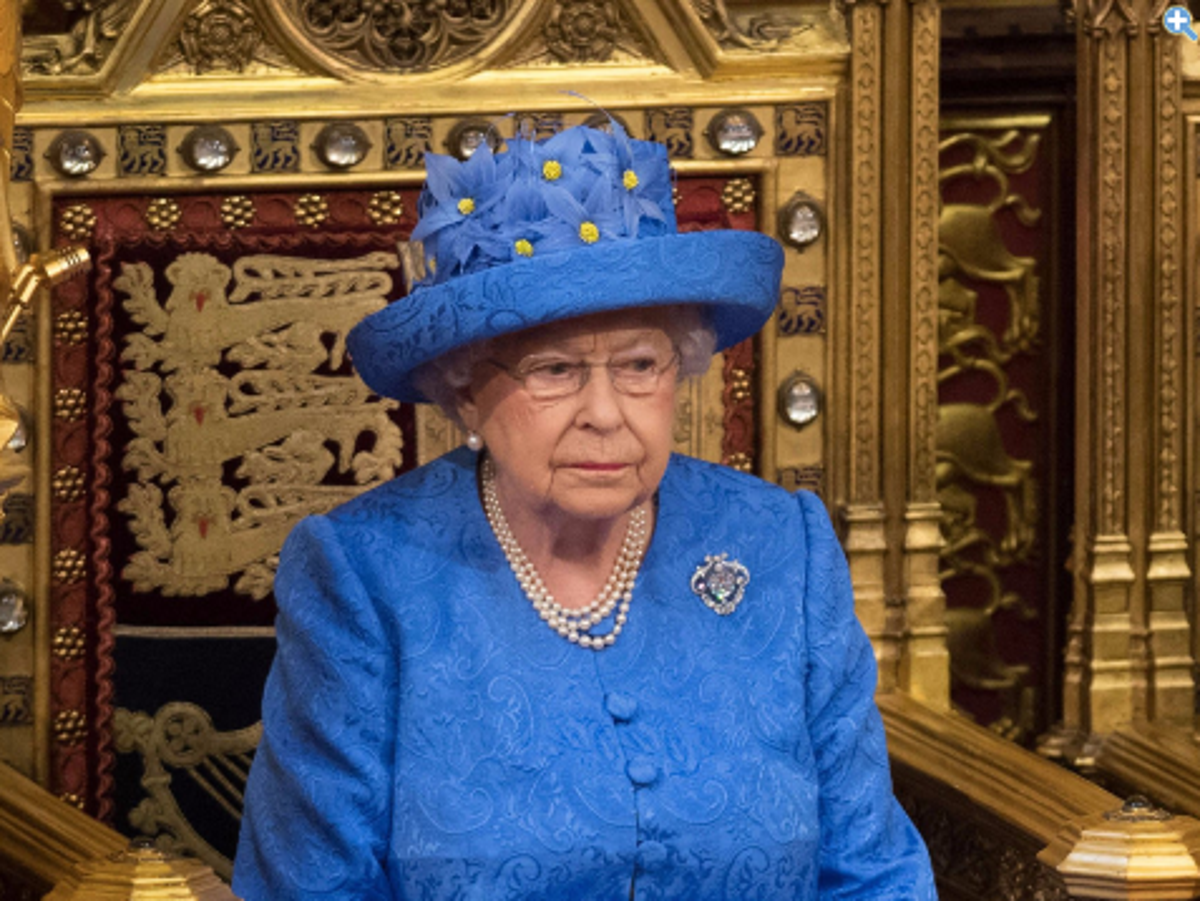 The Queen has a £13 billion property empire — here are the 11 most ...