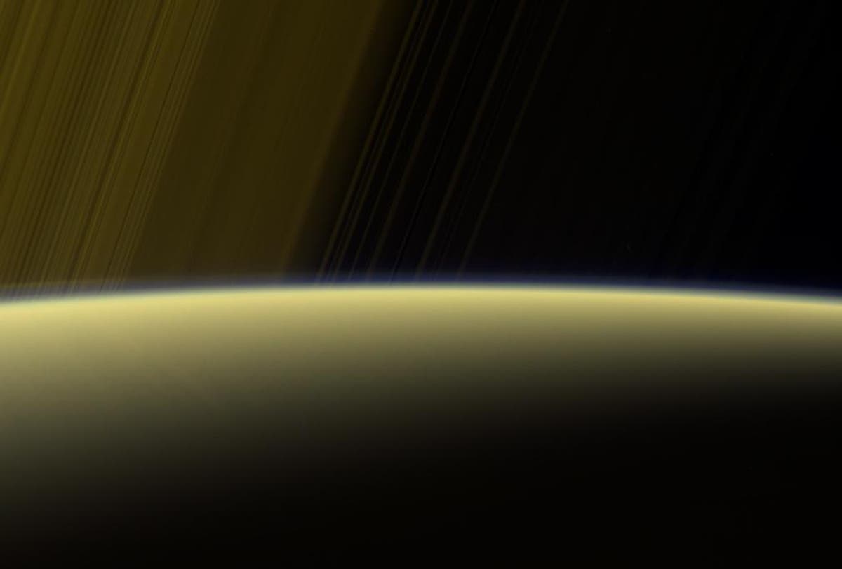 Cassini spacecraft sends back stunning images and data as it prepares ...