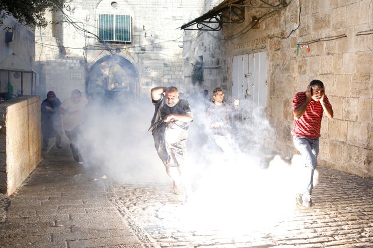 Israel Risks Igniting Religious War Over Jerusalem Security Measures