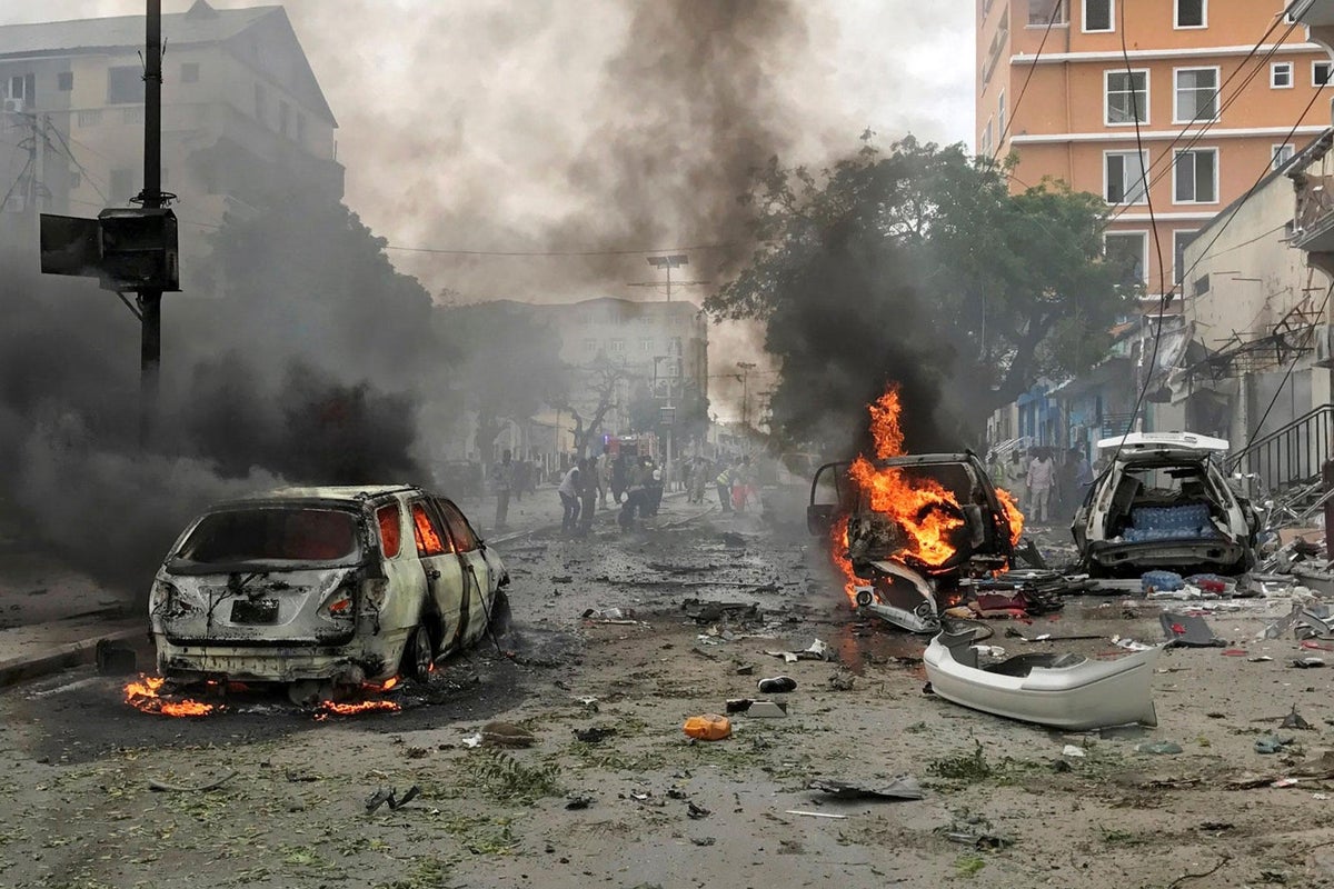 Mogadishu explosion: Car bomb leaves 'at least six' dead and 20 wounded ...
