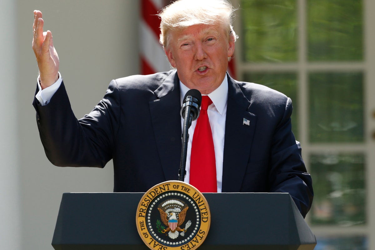 Donald Trump tweets thanks to super fan 'Nicole Mincey' who may ...
