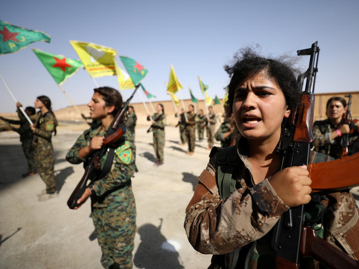 Syria's female soldiers prepare to take on Isis in battle for Raqqa ...