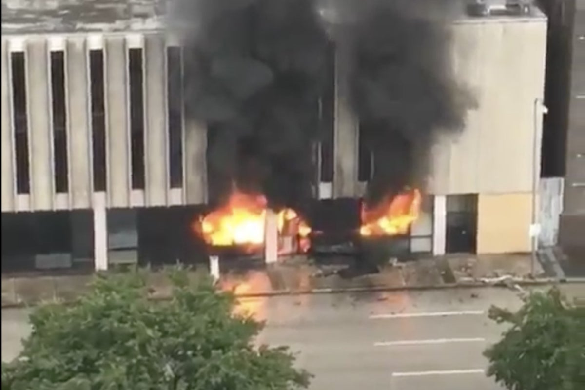 Houston explosion: Downtown building explodes into flames | The ...