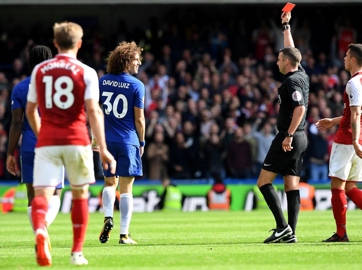 A good point for Arsenal from a bad game as 10-man Chelsea inexplicably ...