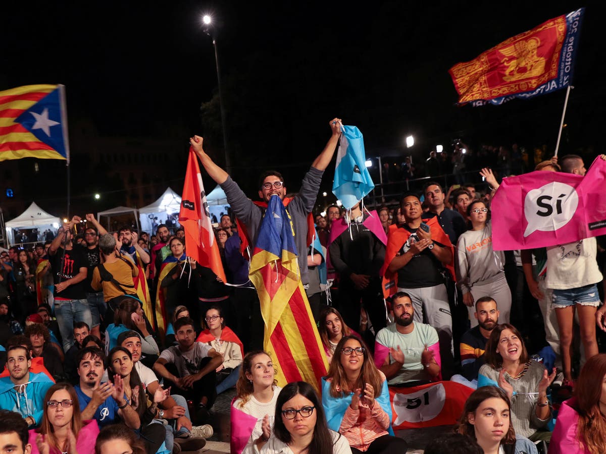Catalan independence referendum: Region votes overwhelmingly for ...