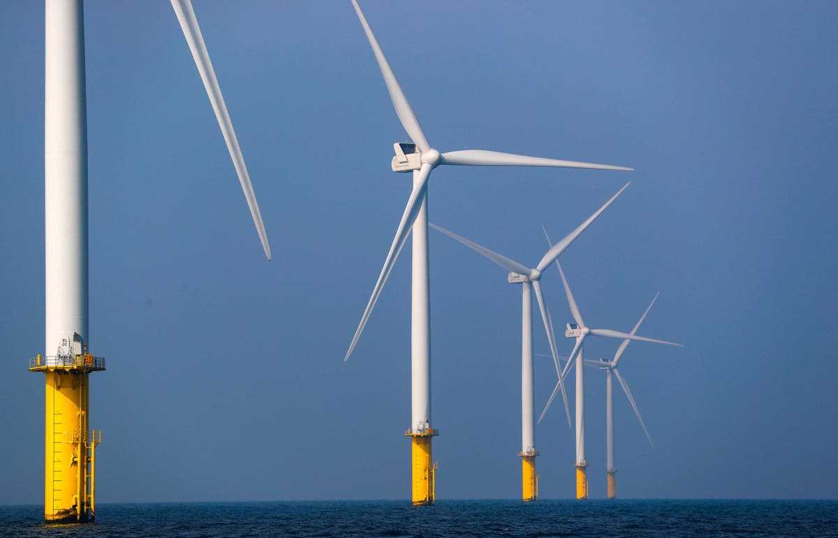 Shell looks to sell stake in $1.4bn wind farm | The Independent | The ...