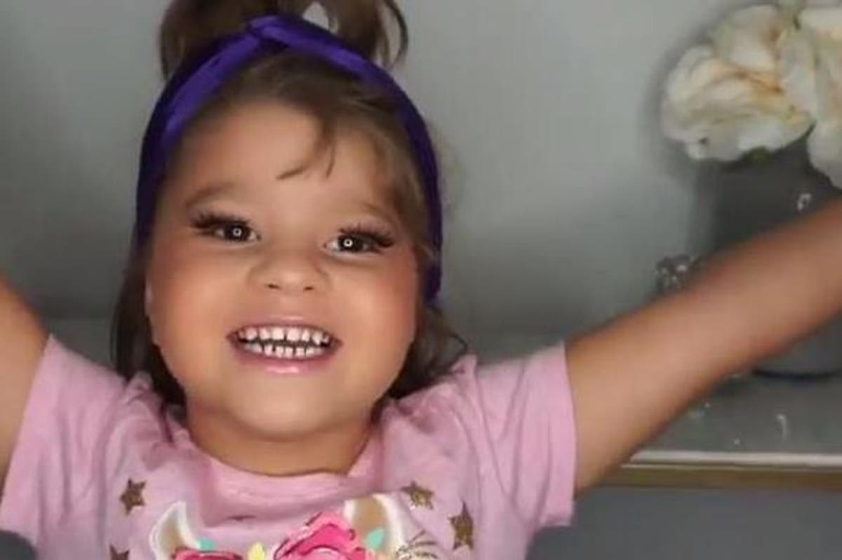 Toddler’s Instagram make-up tutorial viewed more than 845,000 times ...