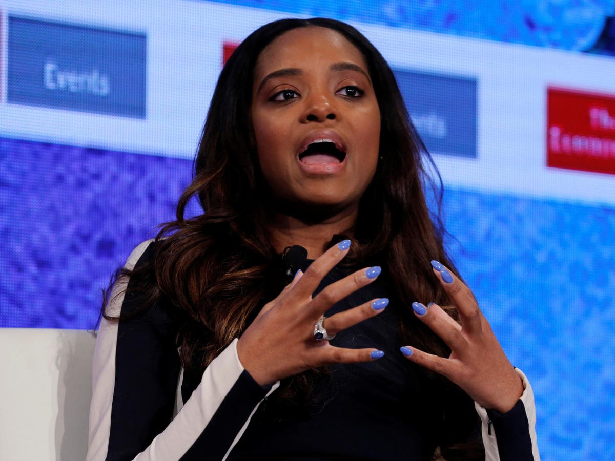 Women's March organiser Tamika Mallory accuses American Airlines pilot ...