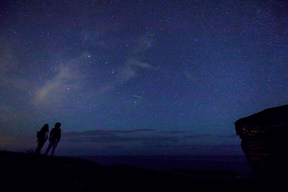 Eta Aquarid meteor shower tonight: watching a tiny piece of Halley’s ...