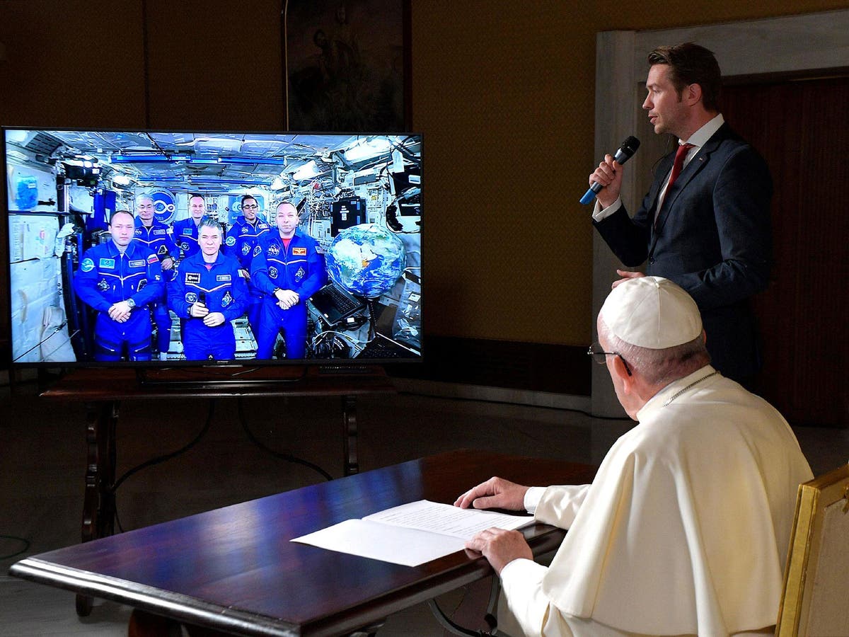 Pope Francis asks crew of International Space Station to report back on ...