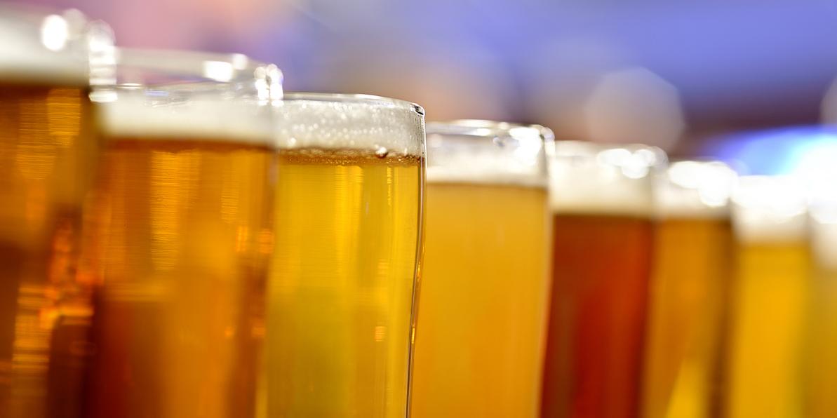 Man gets locked in supermarket cooler. Drinks all the beer | indy100 ...