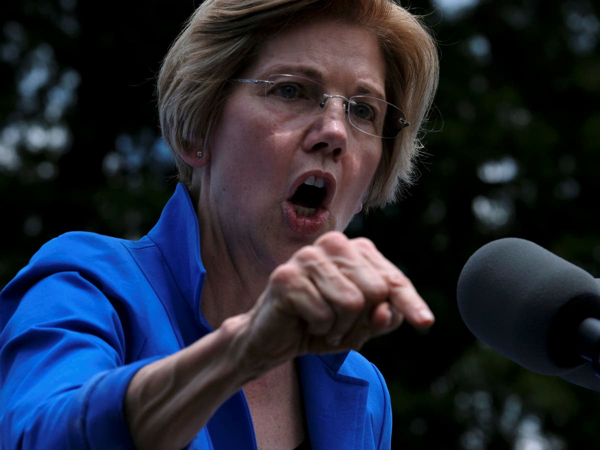 Elizabeth Warren hits back at Trump's racist insult with jail taunt ...