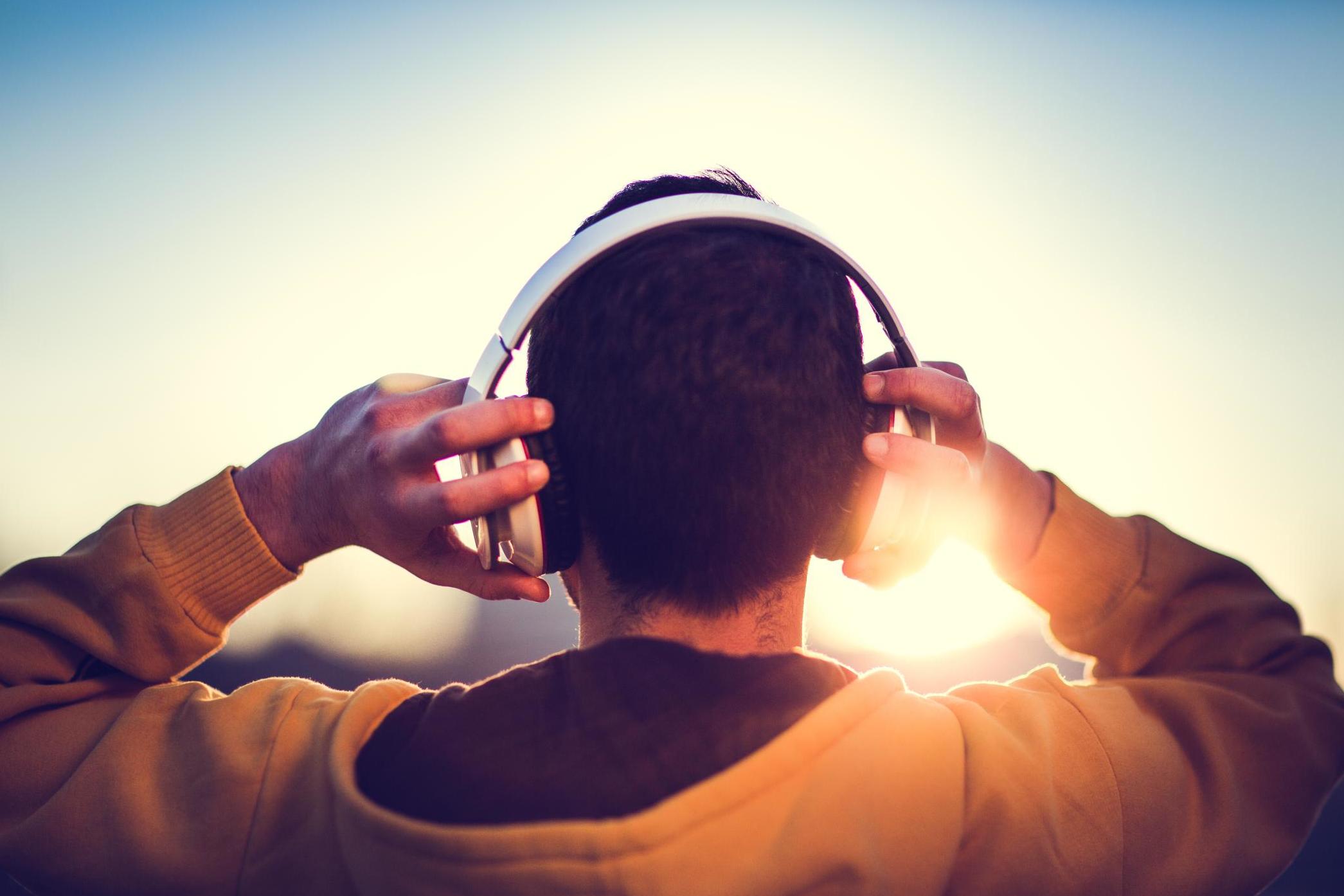 If Music Gives You Chills Your Brain Might Be Special Research Finds