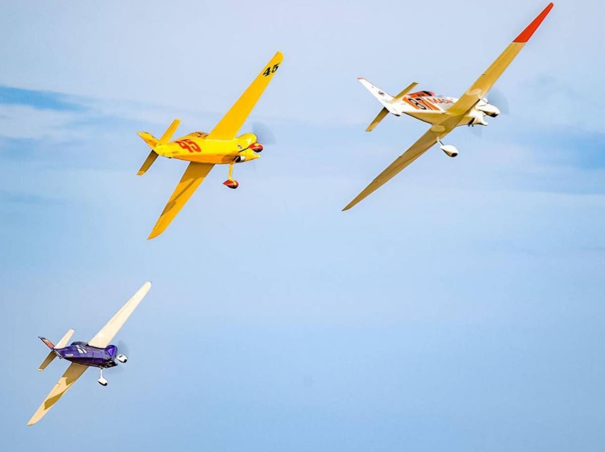 Watch highlights from the dramatic first day of the Air Race 1 World ...