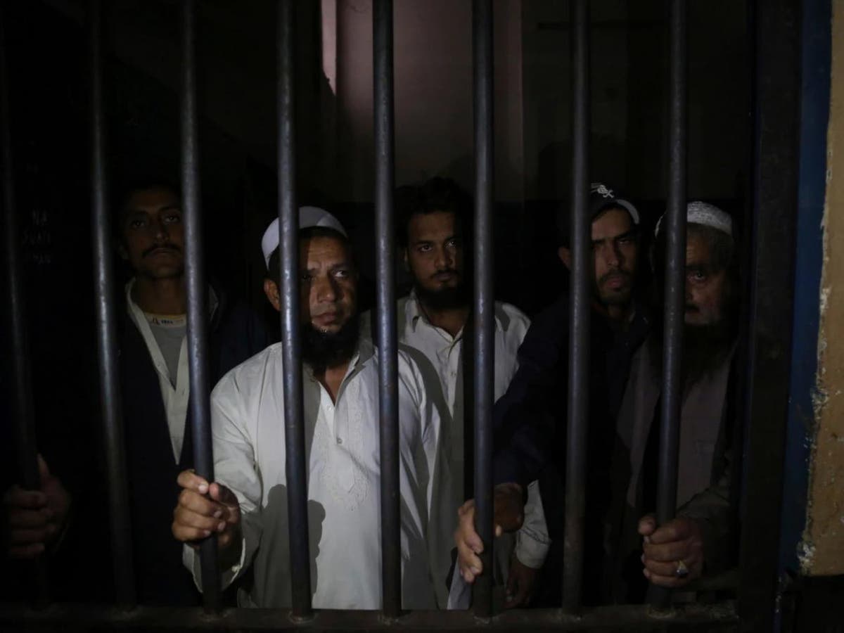 Pakistani family murder newlyweds over free-will marriage in 'honour ...