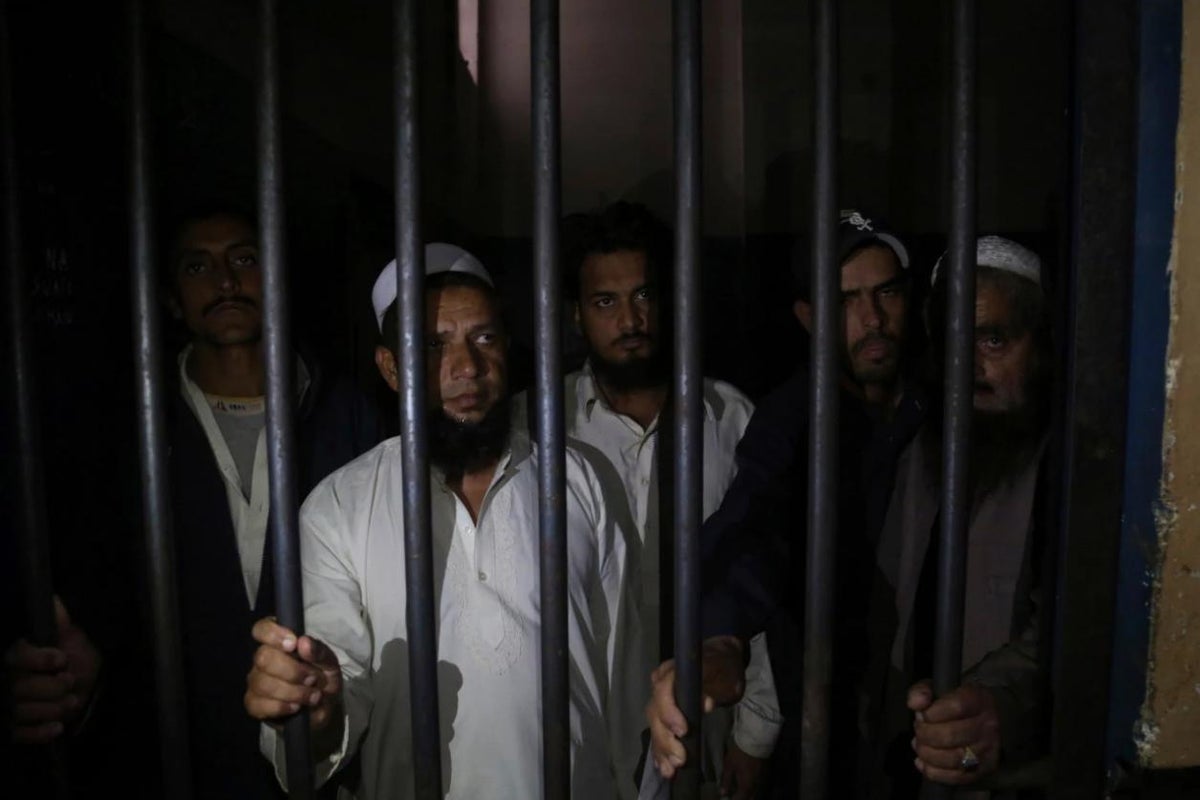 Pakistani family murder newlyweds over free-will marriage in 'honour ...