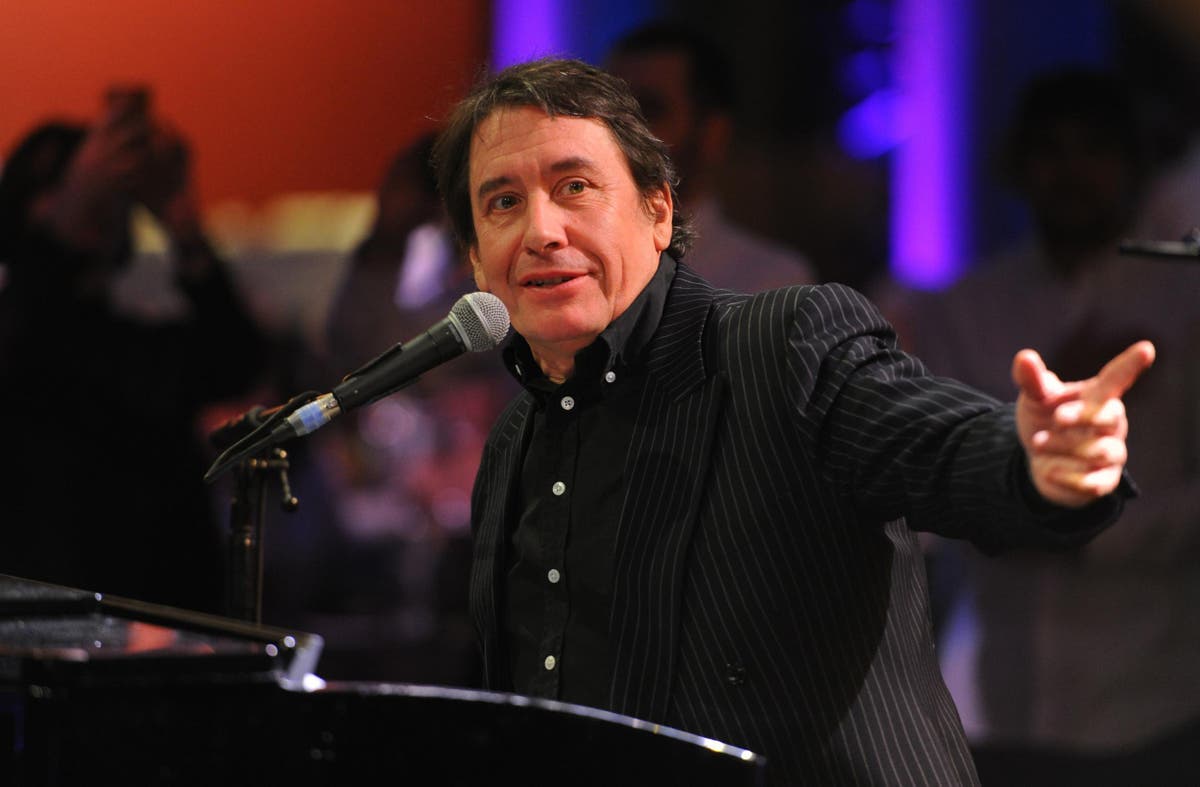 Jools Holland Hootenanny 2017: Ed Sheeran, Jessie Ware, Beth Ditto and ...
