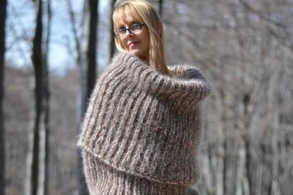 This giant scarf is taking winter knitwear to the next level | The ...