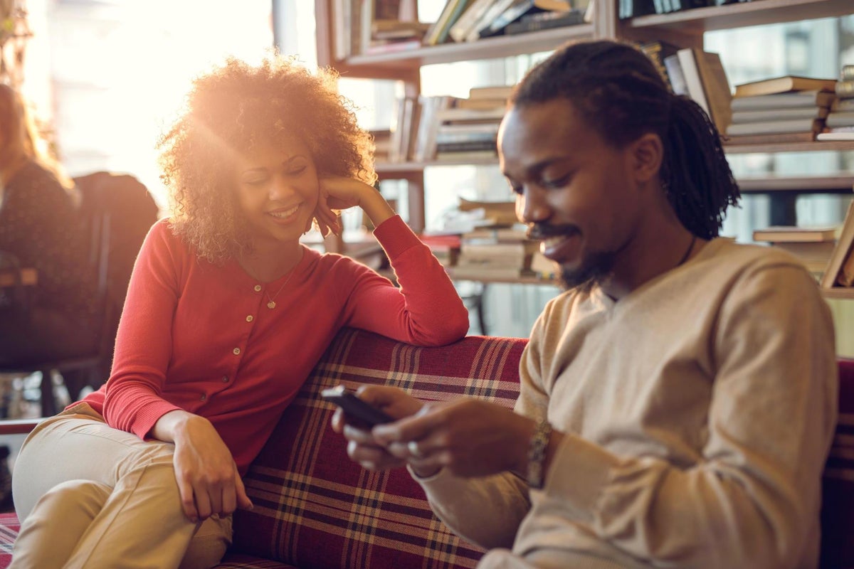 Sidebarring: The rude dating trend that you probably do without ...