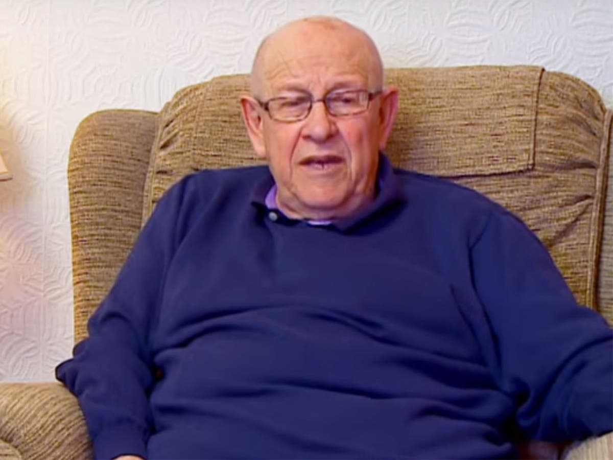 Gogglebox star Leon Bernicoff dies aged 83 | The Independent | The ...
