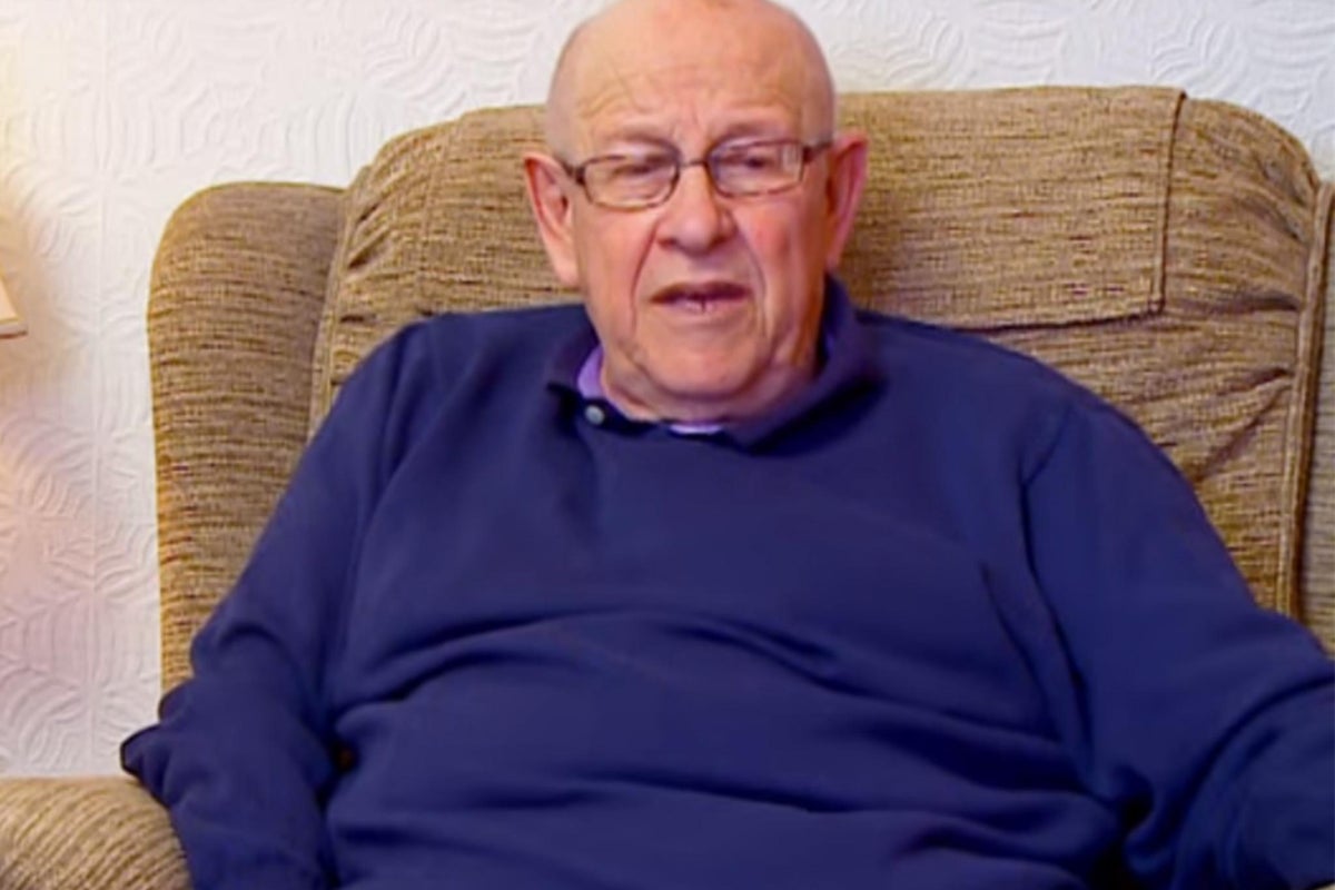Gogglebox dedicates first episode of new series to Leon as fans pay ...